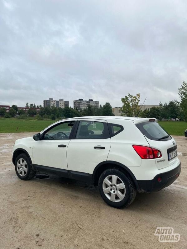 Balts Nissan Qashqai 2010 Telšiai, ar dzinēja tilpumu 1.50 L un nobraukumu 320 tūkst. km par 2900 €, foto 5 vietnē AUTOMOTO.COM.LV