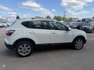 Balts Nissan Qashqai 2010 Marijampole, ar dzinēja tilpumu 1.46 L un nobraukumu 20 tūkst. km par 4350 €, foto 3 vietnē AUTOMOTO.COM.LV