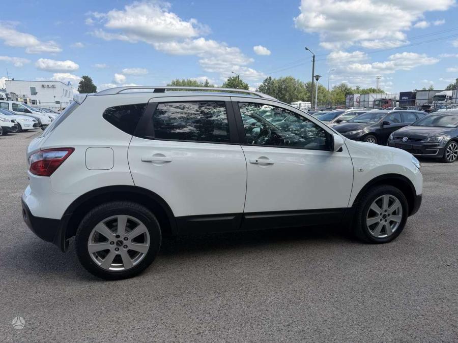 Balts Nissan Qashqai 2010 Marijampole, ar dzinēja tilpumu 1.46 L un nobraukumu 20 tūkst. km par 4350 €, foto 3 vietnē AUTOMOTO.COM.LV
