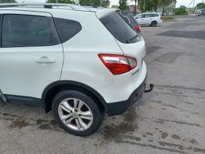 Balts Nissan Qashqai 2010 Tauragė, ar dzinēja tilpumu 1.50 L un nobraukumu 280 tūkst. km par 3900 €, foto 4 vietnē AUTOMOTO.COM.LV