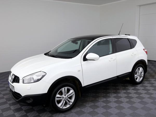 White Nissan Qashqai 2010 in Tallinn, with an engine capacity of 1.60 L and mileage of 268 thousand km for 2499 €, photo 10 on AUTOMOTO.COM.LV