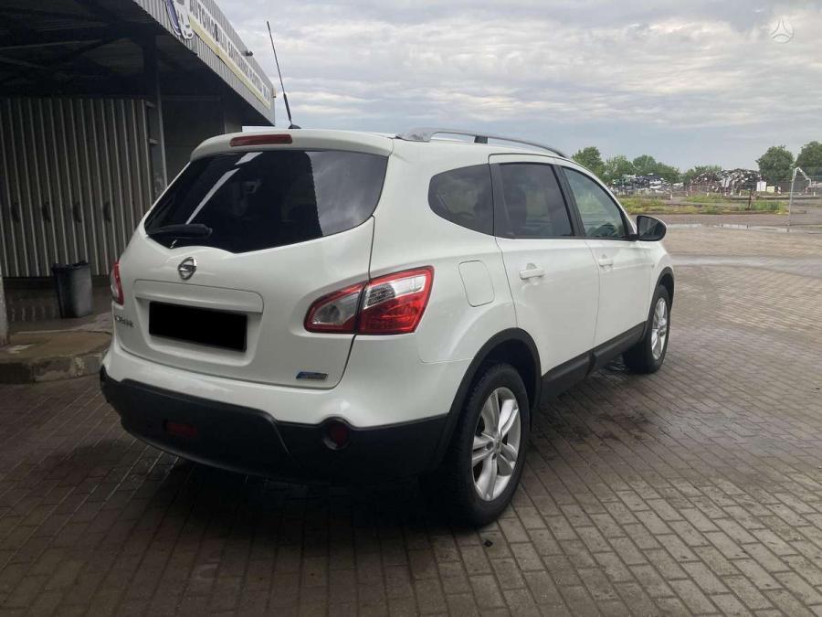 Balts Nissan Qashqai 2010 Marijampole, ar dzinēja tilpumu 1.46 L un nobraukumu 247 tūkst. km par 3899 €, foto 7 vietnē AUTOMOTO.COM.LV