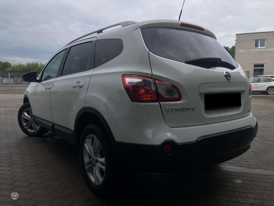 Balts Nissan Qashqai 2010 Marijampole, ar dzinēja tilpumu 1.46 L un nobraukumu 247 tūkst. km par 3899 €, foto 13 vietnē AUTOMOTO.COM.LV