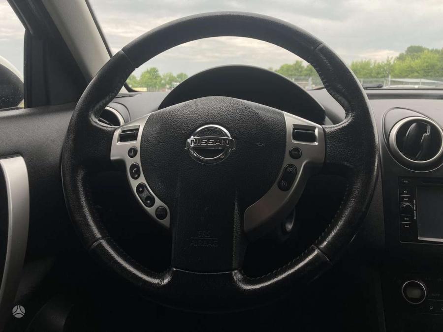 Balts Nissan Qashqai 2010 Marijampole, ar dzinēja tilpumu 1.46 L un nobraukumu 247 tūkst. km par 3899 €, foto 29 vietnē AUTOMOTO.COM.LV