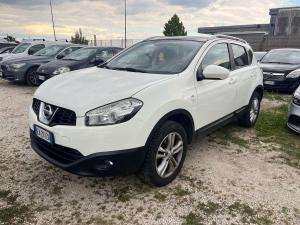 White Nissan Qashqai 2010 in Panevezys, with an engine capacity of 1.46 L and mileage of 273 thousand km for 3900 €, photo  on AUTOMOTO.COM.LV