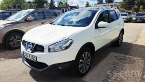 Balts Nissan Qashqai 2010 Rīga, ar dzinēja tilpumu 2.00 L un nobraukumu 376 tūkst. km par 2790 €, foto  vietnē AUTOMOTO.COM.LV