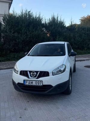 Balts Nissan Qashqai 2010 Viļņa, ar dzinēja tilpumu 1.60 L un nobraukumu 217 tūkst. km par 3890 €, foto 3 vietnē AUTOMOTO.COM.LV