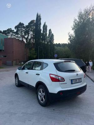 Balts Nissan Qashqai 2010 Viļņa, ar dzinēja tilpumu 1.60 L un nobraukumu 217 tūkst. km par 3890 €, foto 5 vietnē AUTOMOTO.COM.LV