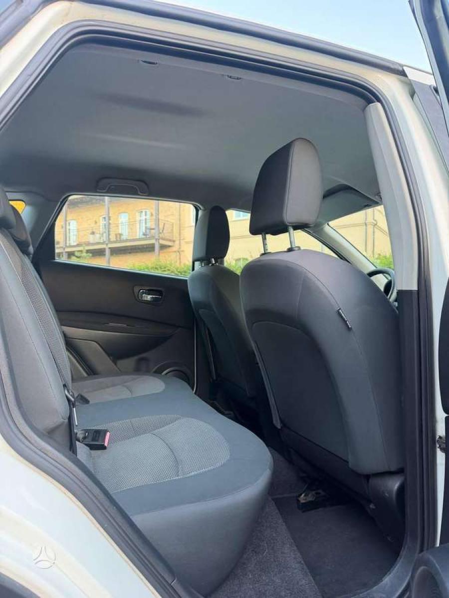 Balts Nissan Qashqai 2010 Viļņa, ar dzinēja tilpumu 1.60 L un nobraukumu 217 tūkst. km par 3890 €, foto 7 vietnē AUTOMOTO.COM.LV
