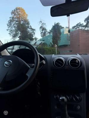 Balts Nissan Qashqai 2010 Viļņa, ar dzinēja tilpumu 1.60 L un nobraukumu 217 tūkst. km par 3890 €, foto 8 vietnē AUTOMOTO.COM.LV