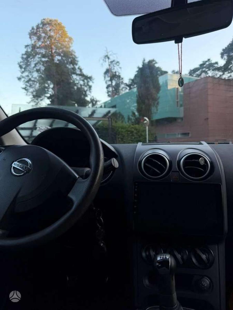 Balts Nissan Qashqai 2010 Viļņa, ar dzinēja tilpumu 1.60 L un nobraukumu 217 tūkst. km par 3890 €, foto 8 vietnē AUTOMOTO.COM.LV