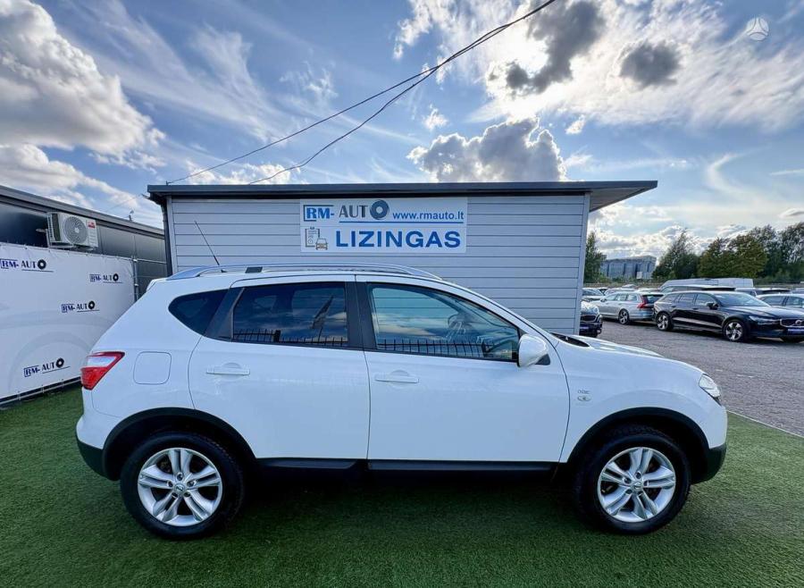 Balts Nissan Qashqai 2010 Panevēža, ar dzinēja tilpumu 1.46 L un nobraukumu 273 tūkst. km par 4500 €, foto 5 vietnē AUTOMOTO.COM.LV
