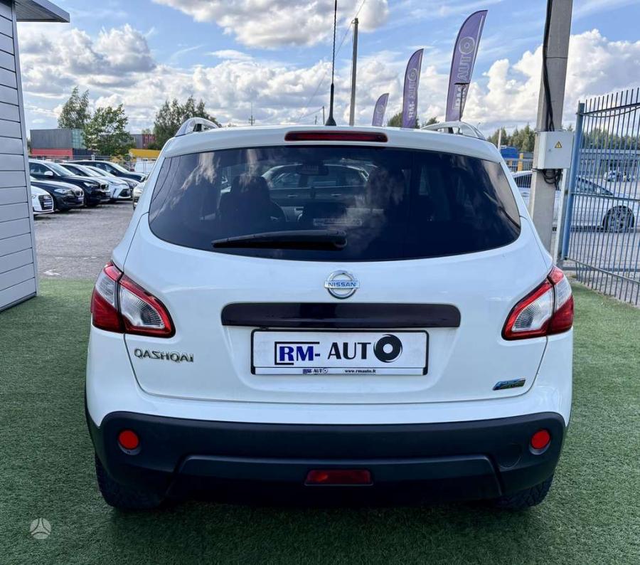 Balts Nissan Qashqai 2010 Panevēža, ar dzinēja tilpumu 1.46 L un nobraukumu 273 tūkst. km par 4500 €, foto 7 vietnē AUTOMOTO.COM.LV