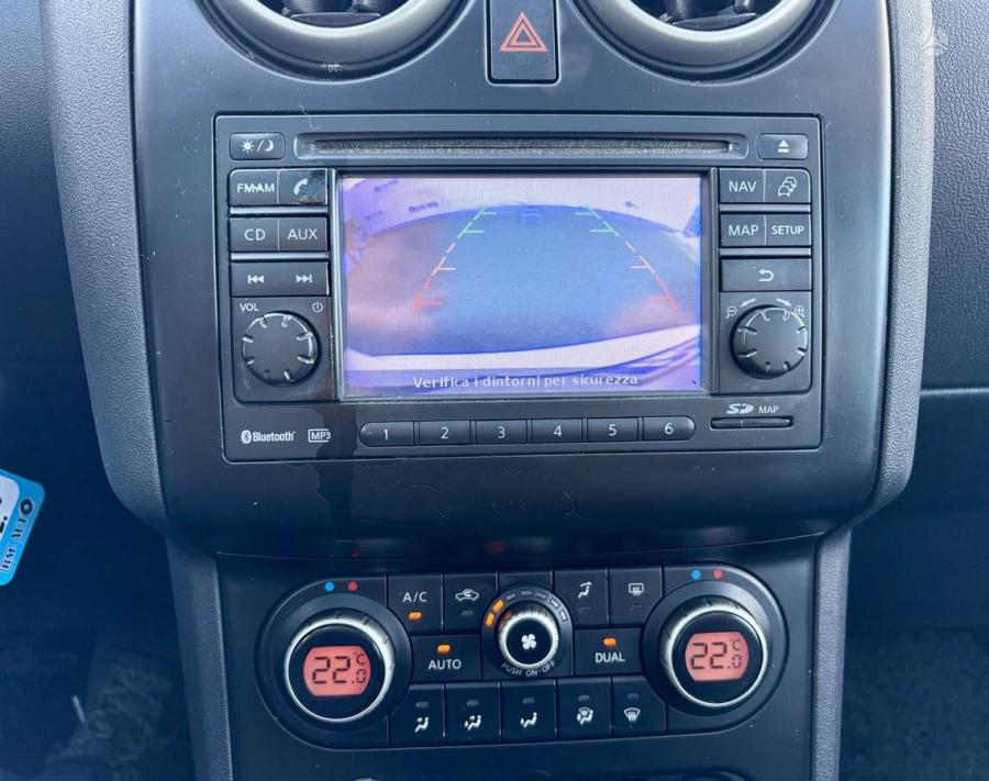 Balts Nissan Qashqai 2010 Panevēža, ar dzinēja tilpumu 1.46 L un nobraukumu 273 tūkst. km par 4500 €, foto 14 vietnē AUTOMOTO.COM.LV