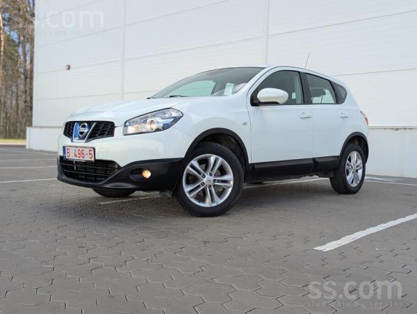 White Nissan Qashqai 2011 in Riga, with an engine capacity of 2.00 L and mileage of 0 thousand km for 5600 €, photo 3 on AUTOMOTO.COM.LV