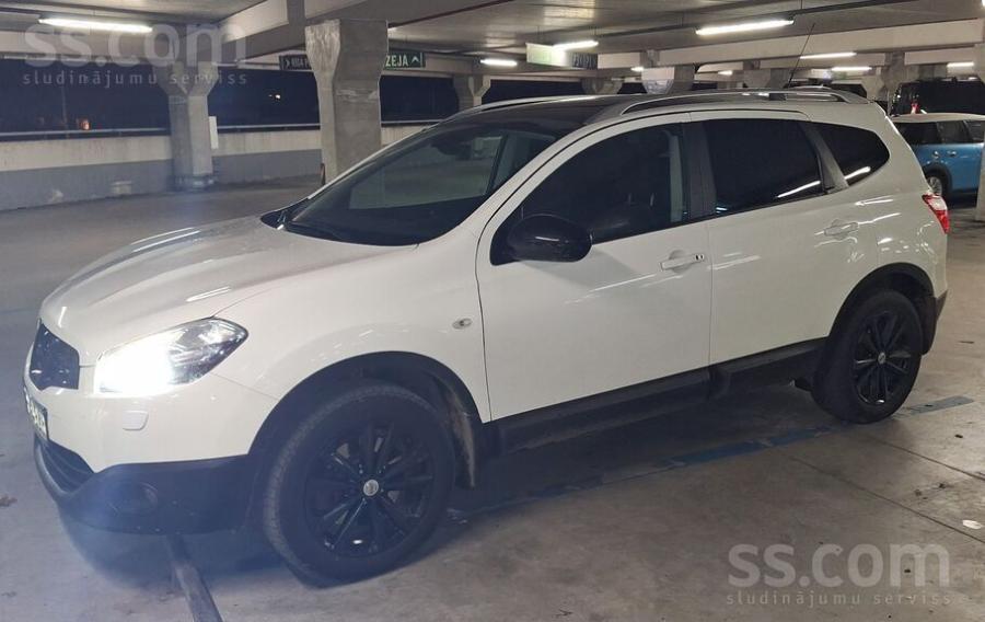 Balts Nissan Qashqai 2011 Rīga, ar dzinēja tilpumu 2.00 L un nobraukumu 277 tūkst. km par 6900 €, foto 5 vietnē AUTOMOTO.COM.LV