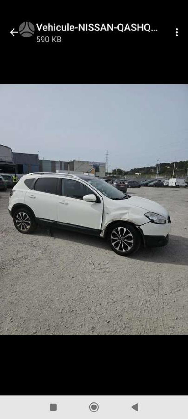 White Nissan Qashqai 2011 in Vilnius, with an engine capacity of 1.46 L and mileage of 170 thousand km for 3650 €, photo 3 on AUTOMOTO.COM.LV
