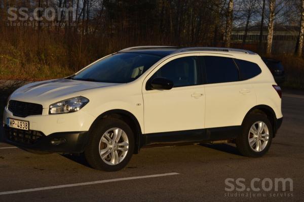 Balts Nissan Qashqai 2011 Rīga, ar dzinēja tilpumu 2.00 L un nobraukumu 277 tūkst. km par 6100 €, foto 2 vietnē AUTOMOTO.COM.LV