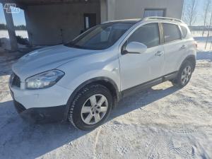 White Nissan Qashqai 2011 in Klaipeda, with an engine capacity of 1.50 L and mileage of 205 thousand km for 4950 €, photo  on AUTOMOTO.COM.LV