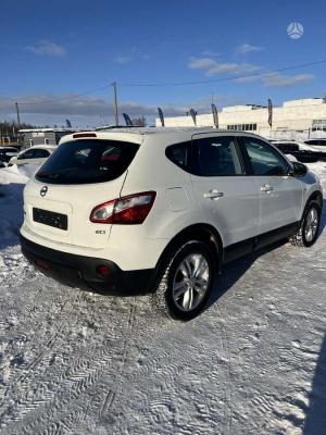 Balts Nissan Qashqai 2011 Panevēža, ar dzinēja tilpumu 1.46 L un nobraukumu 197 tūkst. km par 4800 €, foto 4 vietnē AUTOMOTO.COM.LV