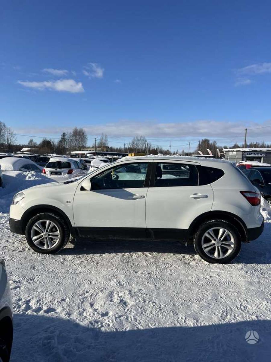 Balts Nissan Qashqai 2011 Panevēža, ar dzinēja tilpumu 1.46 L un nobraukumu 197 tūkst. km par 4800 €, foto 5 vietnē AUTOMOTO.COM.LV