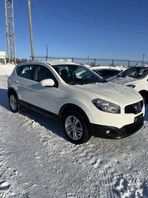 Balts Nissan Qashqai 2011 Panevēža, ar dzinēja tilpumu 1.46 L un nobraukumu 197 tūkst. km par 4800 €, foto 7 vietnē AUTOMOTO.COM.LV