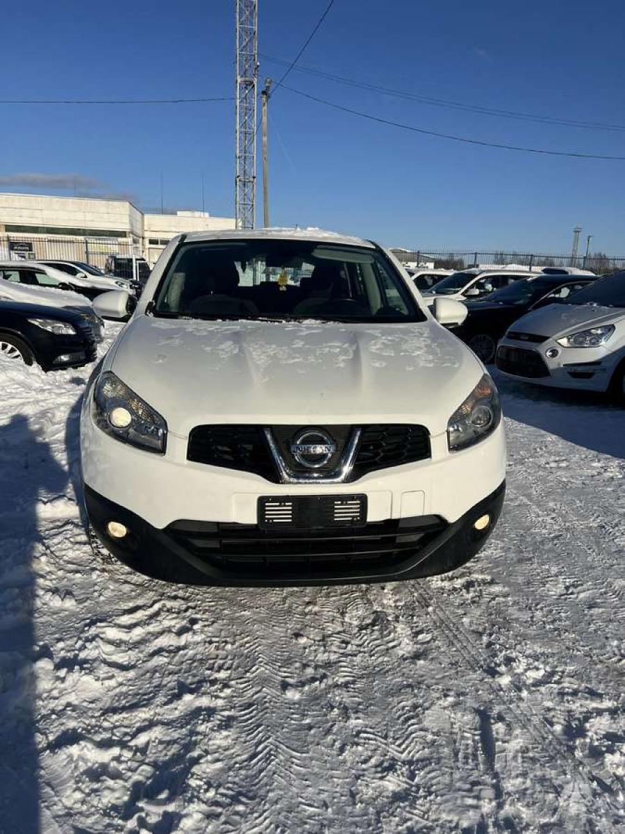 Balts Nissan Qashqai 2011 Panevēža, ar dzinēja tilpumu 1.46 L un nobraukumu 197 tūkst. km par 4800 €, foto 8 vietnē AUTOMOTO.COM.LV