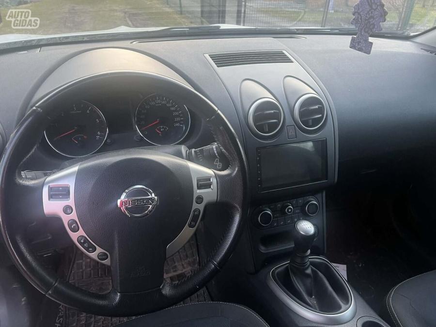 Balts Nissan Qashqai 2011 Biržai, ar dzinēja tilpumu 1.50 L un nobraukumu 180 tūkst. km par 5000 €, foto 5 vietnē AUTOMOTO.COM.LV