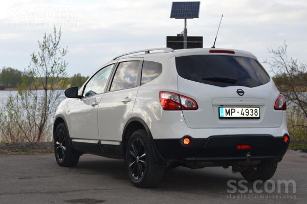 Balts Nissan Qashqai 2011 Rīga, ar dzinēja tilpumu 2.00 L un nobraukumu 277 tūkst. km par 5800 €, foto 5 vietnē AUTOMOTO.COM.LV