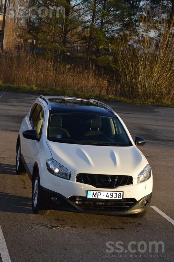 Balts Nissan Qashqai 2011 Rīga, ar dzinēja tilpumu 2.00 L un nobraukumu 277 tūkst. km par 5800 €, foto 6 vietnē AUTOMOTO.COM.LV