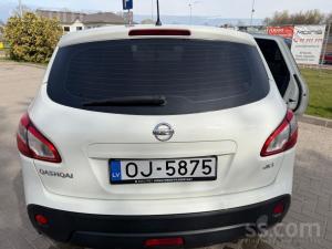 Balts Nissan Qashqai 2011 Jēkabpils, ar dzinēja tilpumu 2.00 L un nobraukumu 212 tūkst. km par 5700 €, foto 3 vietnē AUTOMOTO.COM.LV