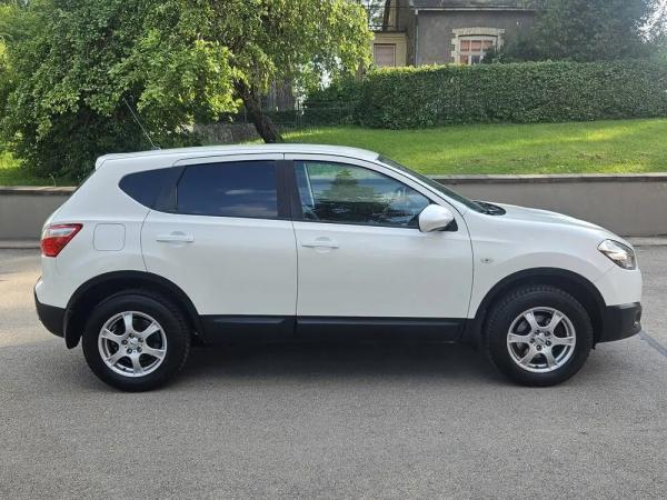 Balts Nissan Qashqai 2011 Jēkabpils, ar dzinēja tilpumu 1.50 L un nobraukumu 222 tūkst. km par 5990 €, foto 5 vietnē AUTOMOTO.COM.LV