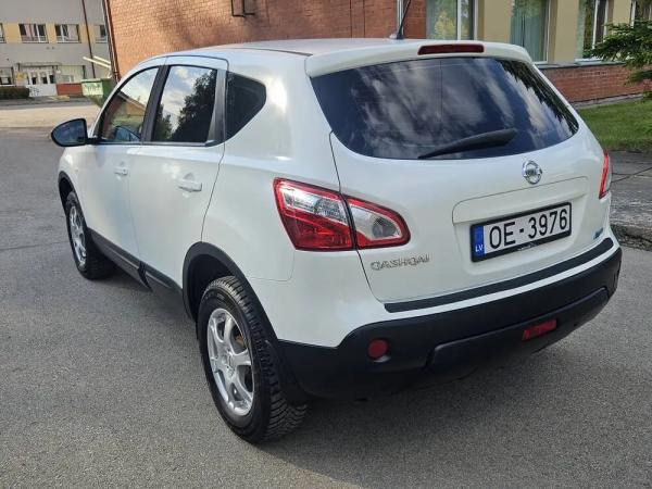 Balts Nissan Qashqai 2011 Jēkabpils, ar dzinēja tilpumu 1.50 L un nobraukumu 222 tūkst. km par 5990 €, foto 9 vietnē AUTOMOTO.COM.LV