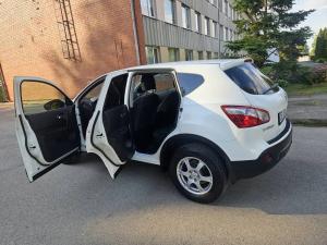 Balts Nissan Qashqai 2011 Jēkabpils, ar dzinēja tilpumu 1.50 L un nobraukumu 222 tūkst. km par 5990 €, foto 19 vietnē AUTOMOTO.COM.LV