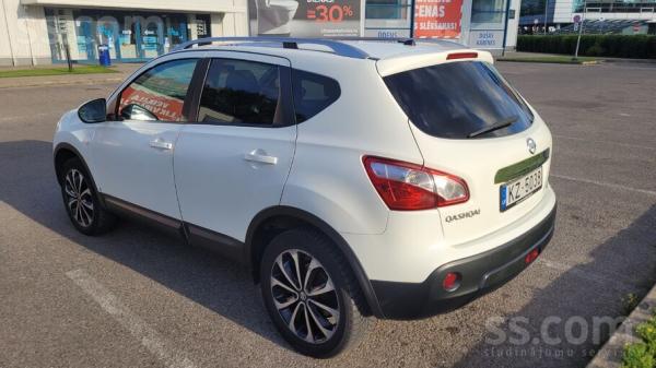 Balts Nissan Qashqai 2011 Rīga, ar dzinēja tilpumu 1.50 L un nobraukumu 315 tūkst. km par 4200 €, foto 5 vietnē AUTOMOTO.COM.LV