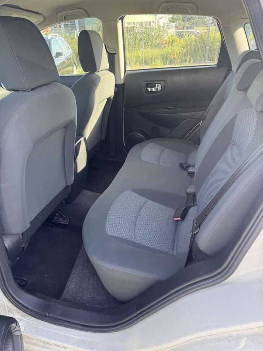 Balts Nissan Qashqai 2011 Tauragė, ar dzinēja tilpumu 1.46 L un nobraukumu 310 tūkst. km par 3400 €, foto 8 vietnē AUTOMOTO.COM.LV