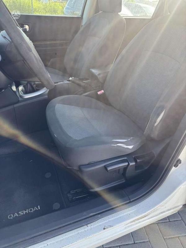 Balts Nissan Qashqai 2011 Tauragė, ar dzinēja tilpumu 1.46 L un nobraukumu 310 tūkst. km par 3400 €, foto 9 vietnē AUTOMOTO.COM.LV