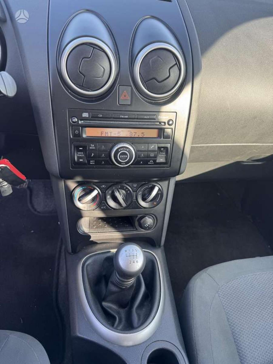 Balts Nissan Qashqai 2011 Tauragė, ar dzinēja tilpumu 1.46 L un nobraukumu 310 tūkst. km par 3400 €, foto 15 vietnē AUTOMOTO.COM.LV