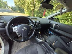 Balts Nissan Qashqai 2011 Viļņa, ar dzinēja tilpumu 1.46 L un nobraukumu 305 tūkst. km par 2650 €, foto 16 vietnē AUTOMOTO.COM.LV
