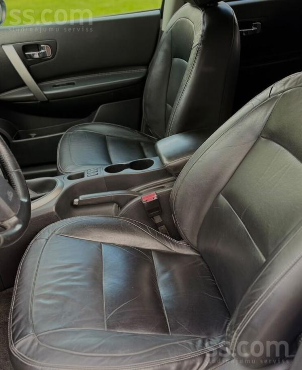 Nissan Qashqai 2011 Talsi vietnē Balts Nissan Qashqai 2011 Talsi, ar dzinēja tilpumu 2.00 L un nobraukumu 450 tūkst. km par 3600 €, foto 10 vietnē AUTOMOTO.COM.LV