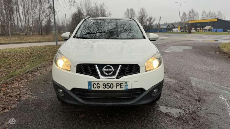 Balts Nissan Qashqai 2012 Tauragė, ar dzinēja tilpumu 1.60 L un nobraukumu 190 tūkst. km par 4700 €, foto 1 vietnē AUTOMOTO.COM.LV
