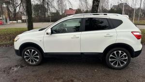 Balts Nissan Qashqai 2012 Tauragė, ar dzinēja tilpumu 1.60 L un nobraukumu 190 tūkst. km par 4700 €, foto 4 vietnē AUTOMOTO.COM.LV