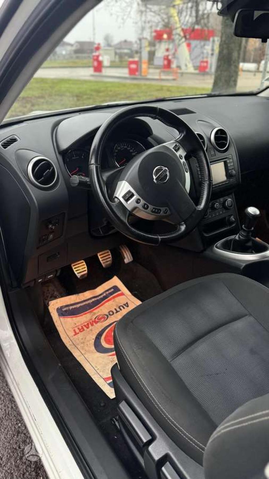 Balts Nissan Qashqai 2012 Tauragė, ar dzinēja tilpumu 1.60 L un nobraukumu 190 tūkst. km par 4700 €, foto 11 vietnē AUTOMOTO.COM.LV