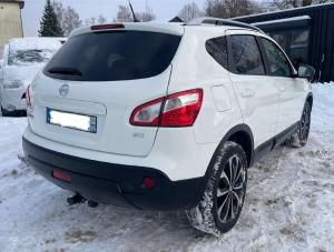 White Nissan Qashqai 2012 in Taurage, with an engine capacity of 1.46 L and mileage of 260 thousand km for 4900 €, photo 5 on AUTOMOTO.COM.LV