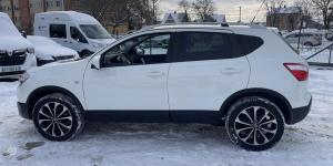 White Nissan Qashqai 2012 in Taurage, with an engine capacity of 1.46 L and mileage of 260 thousand km for 4900 €, photo 8 on AUTOMOTO.COM.LV