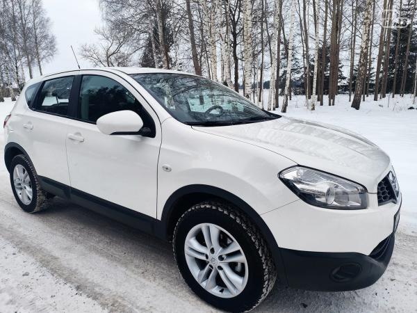 Balts Nissan Qashqai 2012 Mažeikiai, ar dzinēja tilpumu 1.50 L un nobraukumu 234 tūkst. km par 5900 €, foto 1 vietnē AUTOMOTO.COM.LV