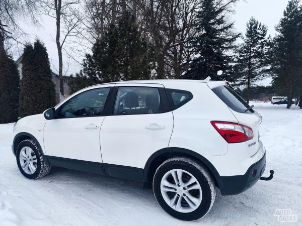 Balts Nissan Qashqai 2012 Mažeikiai, ar dzinēja tilpumu 1.50 L un nobraukumu 234 tūkst. km par 5900 €, foto 5 vietnē AUTOMOTO.COM.LV