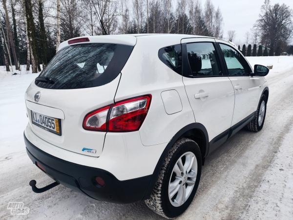 Balts Nissan Qashqai 2012 Mažeikiai, ar dzinēja tilpumu 1.50 L un nobraukumu 234 tūkst. km par 5900 €, foto 10 vietnē AUTOMOTO.COM.LV