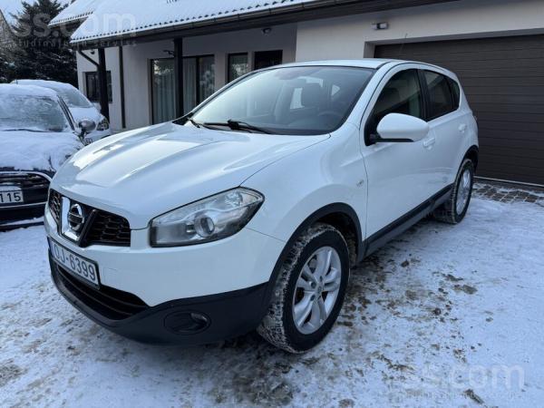 White Nissan Qashqai 2012 in Ogre, with an engine capacity of 1.60 L and mileage of 264 thousand km for 5450 €, photo 1 on AUTOMOTO.COM.LV
