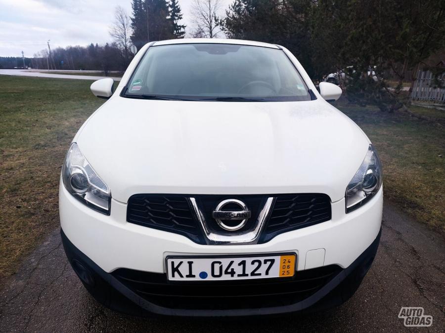 Balts Nissan Qashqai 2012 Mažeikiai, ar dzinēja tilpumu 1.60 L un nobraukumu 238 tūkst. km par 5900 €, foto 4 vietnē AUTOMOTO.COM.LV